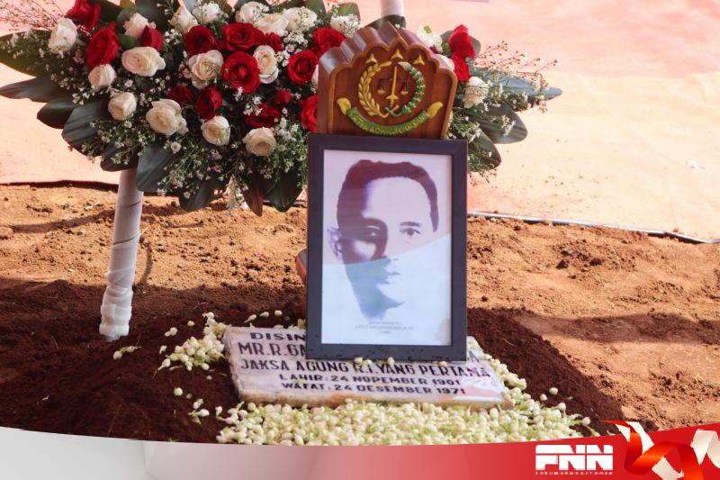 Mengenal Sosok Jaksa Agung RI Pertama Raden Gatot Taroenamihardja Mengenal Sosok Jaksa Agung RI Pertama Raden Gatot Taroenamihardja
